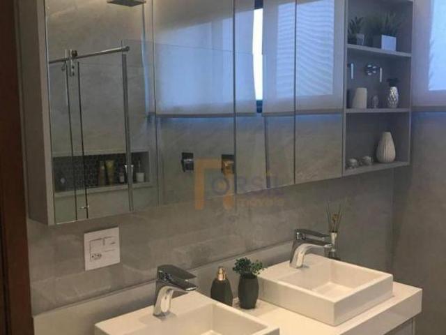 Sobrado para venda em Aruã Brisas de 250.00m² com 3 Quartos e 5 Garagens