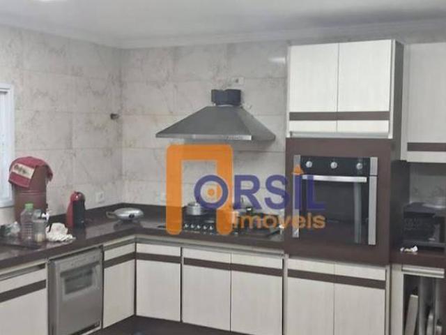 Sobrado para venda em Aruã Brisas de 372.00m² com 4 Quartos, 4 Suites e 3 Garagens