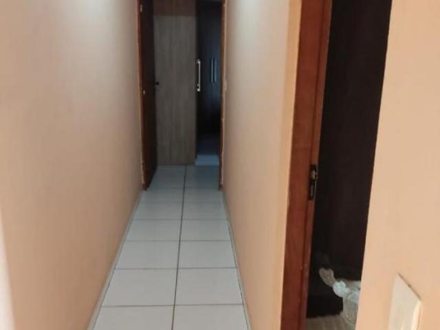 Sobrado para Venda em Arujá, 4 dormitórios, 1 suíte, 2 banheiros, 2 vagas