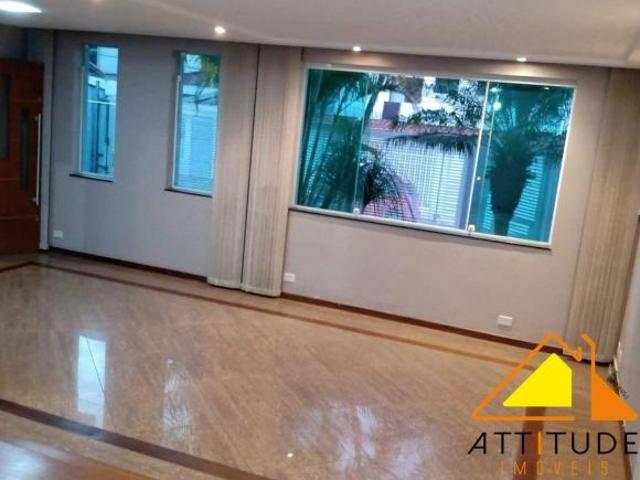 Sobrado para venda em Assunção de 290.00m² com 4 Quartos, 3 Suites e 4 Garagens