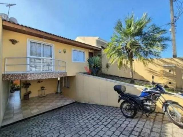 Sobrado para venda em Atuba de 165.00m² com 3 Quartos e 3 Garagens