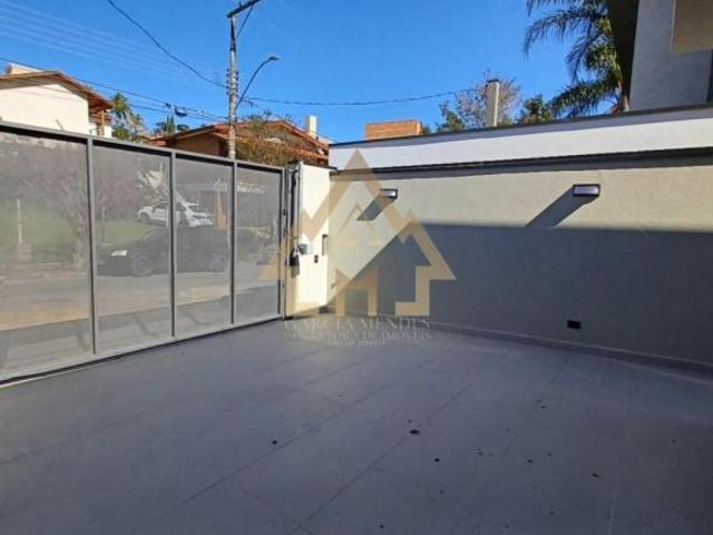 Sobrado para Venda em Atibaia, Vila Gardênia, 3 dormitórios, 3 suítes, 4 banheiros, 2 vagas