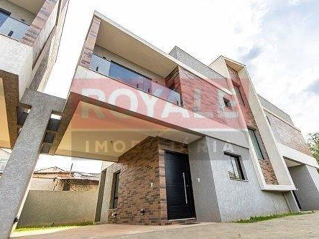 Sobrado para venda em Boqueirão de 163.48m² com 3 Quartos, 1 Suite e 1 Garagem