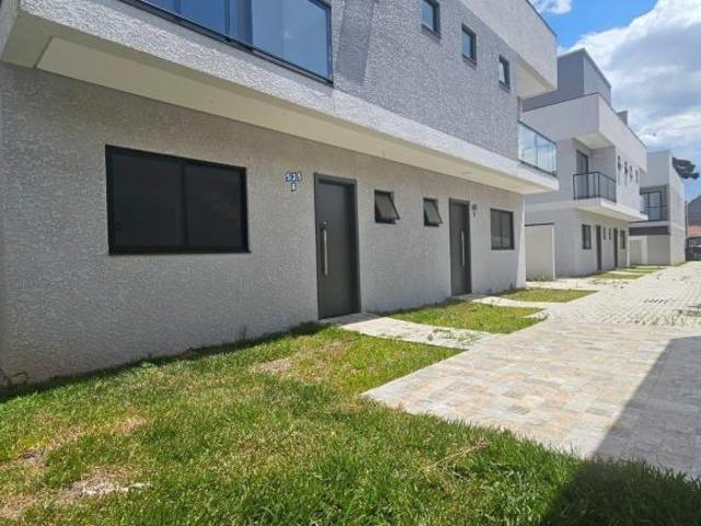 Sobrado para venda em Boqueirão de 126.00m² com 3 Quartos, 1 Suite e 2 Garagens