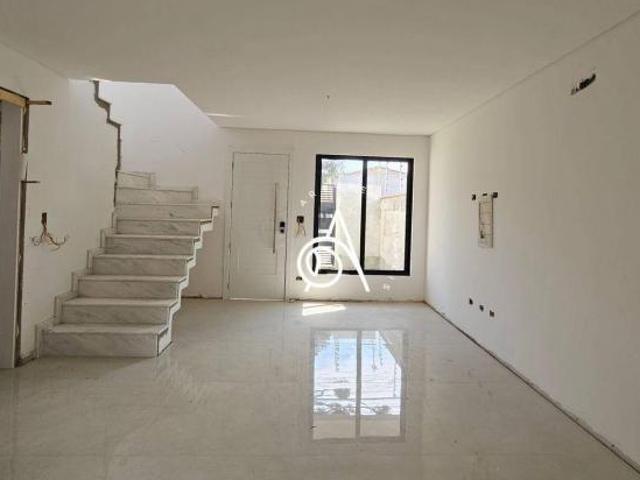 Sobrado para venda em Boqueirão de 130.00m² com 4 Quartos, 3 Suites e 3 Garagens