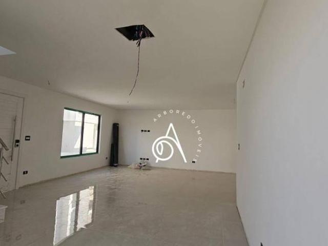 Sobrado para venda em Boqueirão de 130.00m² com 4 Quartos, 3 Suites e 3 Garagens