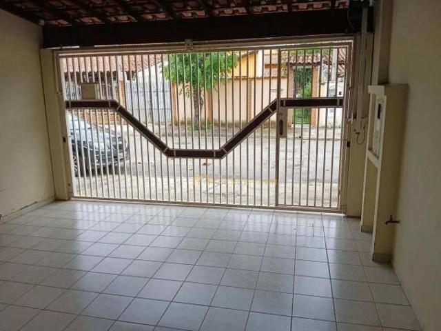 Sobrado para venda em Bosque Dos Eucaliptos de 200.00m² com 4 Quartos