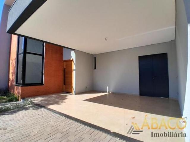 Sobrado para venda em Bosque Sao Carlos de 176.00m² com 3 Quartos, 3 Suites e 4 Garagens