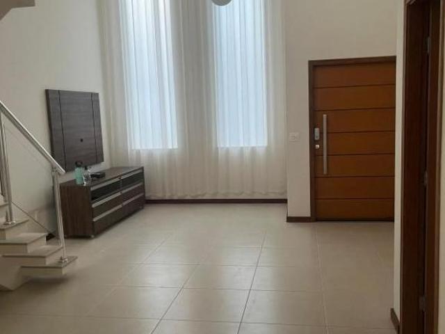 Sobrado para venda em Bosque Sao Carlos de 195.00m² com 3 Quartos, 3 Suites e 4 Garagens