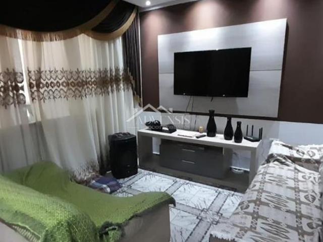 Sobrado para venda em Batistini de 254.00m² com 4 Quartos, 1 Suite e 2 Garagens