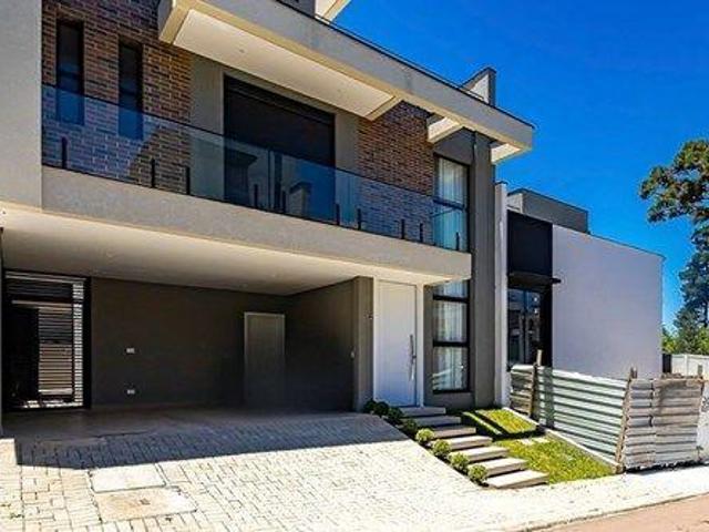 Sobrado para venda em Bairro Alto de 180.00m² com 3 Quartos, 3 Suites e 4 Garagens