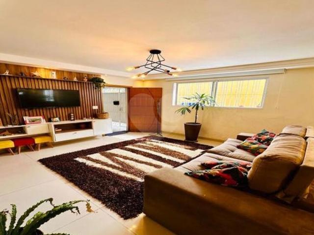 Sobrado para venda em Barcelona de 144.00m² com 3 Quartos e 1 Garagem