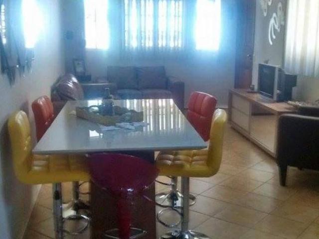 Sobrado para Venda em Barueri, Jardim Graziela, 3 dormitórios, 1 suíte, 3 banheiros, 2 vagas