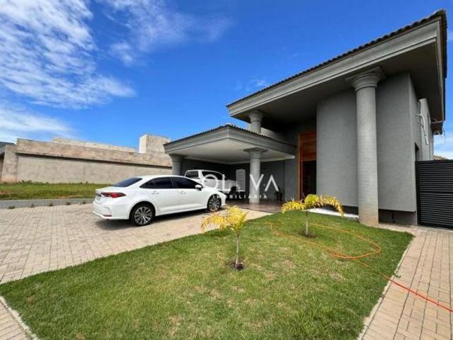 Sobrado para venda em Buona Vita de 300.00m² com 3 Quartos, 3 Suites e 4 Garagens