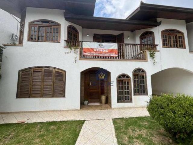 Sobrado para venda em Guaíra de 390.00m² com 4 Quartos, 2 Suites e 6 Garagens