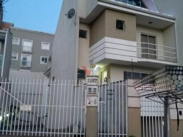 Sobrado para venda em Guaíra em Curitiba Paraná de 206.00m² com 2 Quartos, 1 Suíte e 2 Garagens