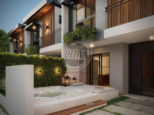 Sobrado para venda em Guaratuba de 62.00m² com 2 Quartos, 2 Suites e 2 Garagens