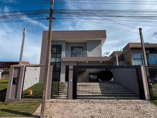 Sobrado para Venda em Guarapuava, Boqueirão, 3 dormitórios, 1 suíte, 3 banheiros, 4 vagas