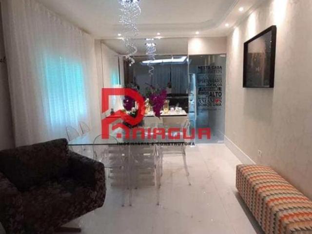 Sobrado para venda em Guilhermina de 120.00m² com 3 Quartos, 2 Suites e 2 Garagens