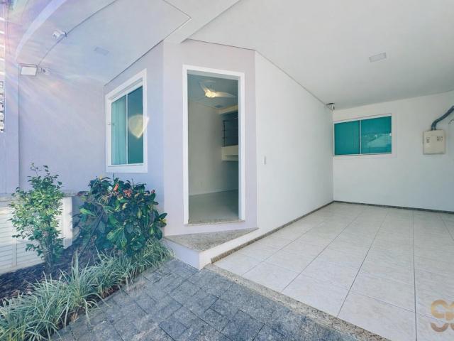 Sobrado para venda em Dom Bosco em Itajaí Santa Catarina de 200.00m² com 3 Quartos, 1 Suíte e 2 Garagens