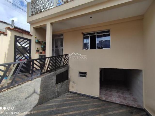 Sobrado para venda em Dos Casa de 210.00m² com 3 Quartos, 1 Suite e 3 Garagens