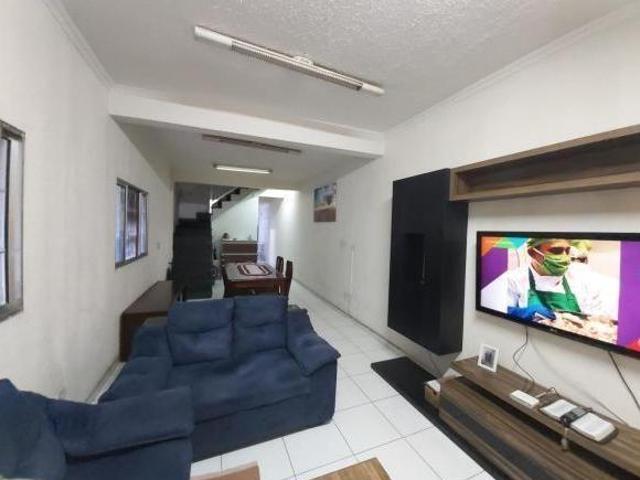 Sobrado para venda em Ermelino Matarazzo de 240.00m² com 5 Quartos, 2 Suites e 2 Garagens