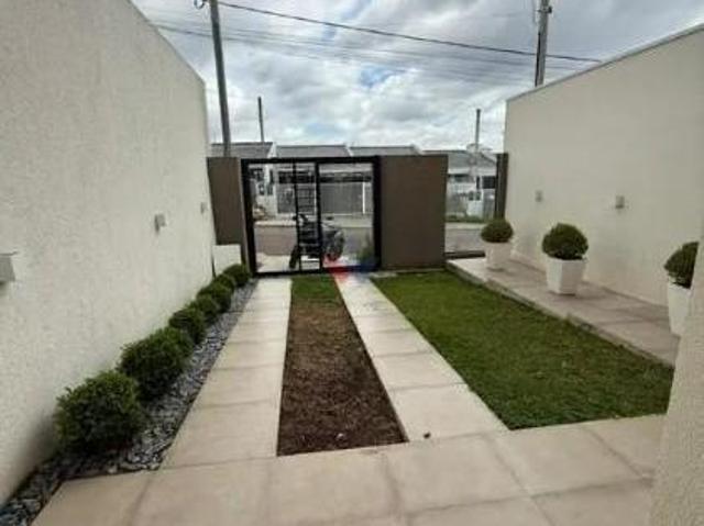 Sobrado para venda em Eucaliptos de 90.00m² com 3 Quartos, 2 Suites e 2 Garagens