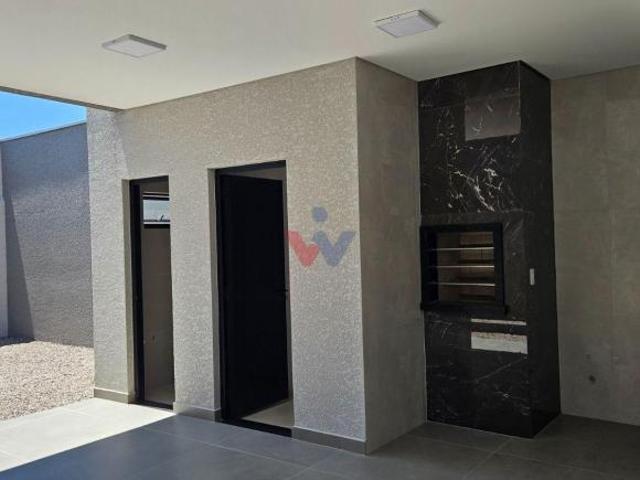 Sobrado para venda em Fazenda Velha de 190.00m² com 3 Quartos, 1 Suite e 2 Garagens