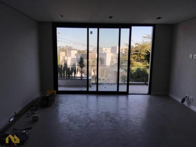 Sobrado para venda em Fazenda Rodeio de 250.00m² com 4 Quartos, 4 Suites e 4 Garagens