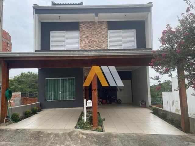 Sobrado para venda em Horto Florestal de 220.00m² com 3 Quartos, 1 Suite e 3 Garagens