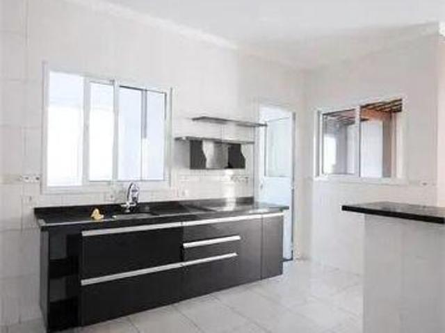 Sobrado para venda em Horto Santo Antonio de 288.00m² com 4 Quartos e 2 Suites