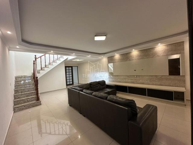 Sobrado para venda em Horto Santo Antonio em Jundiaí São Paulo de 270.00m² com 3 Quartos, 3 Suítes e 4 Garagens