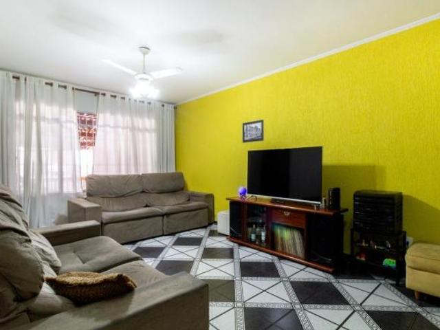 Sobrado para venda em Helena Maria com 3 quartos, sendo 1 suíte, 199.3m²