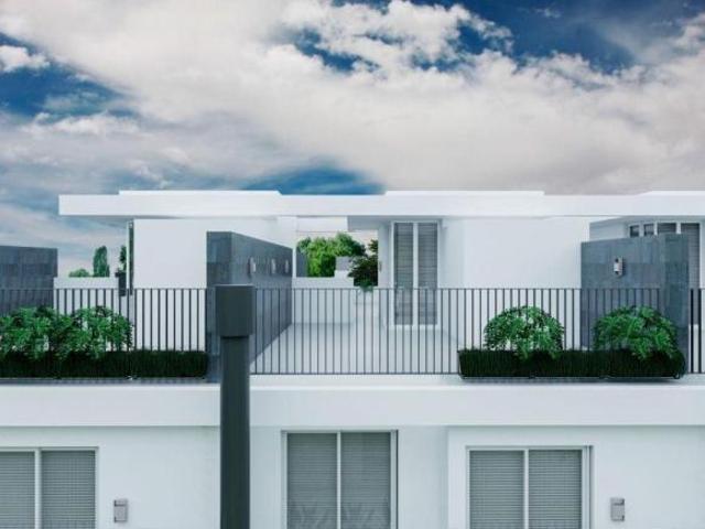 Sobrado para venda em Hugo Lange de 145.00m² com 3 Quartos, 3 Suites e 4 Garagens