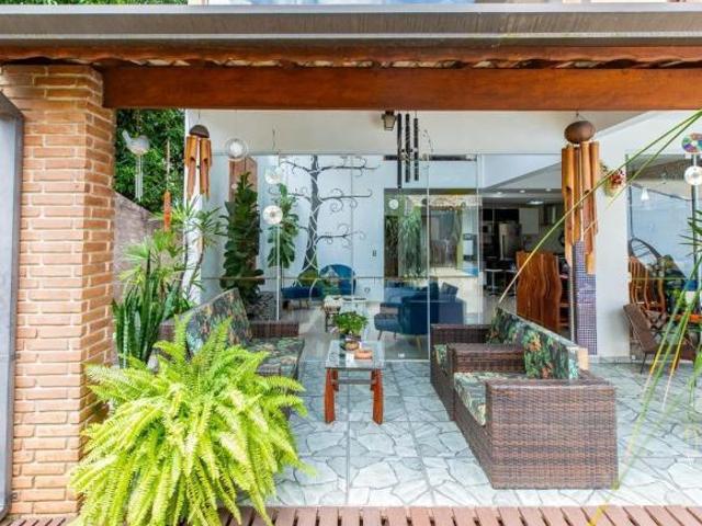 Sobrado para venda em Interlagos com 4 quartos, sendo 2 suítes, 454m²