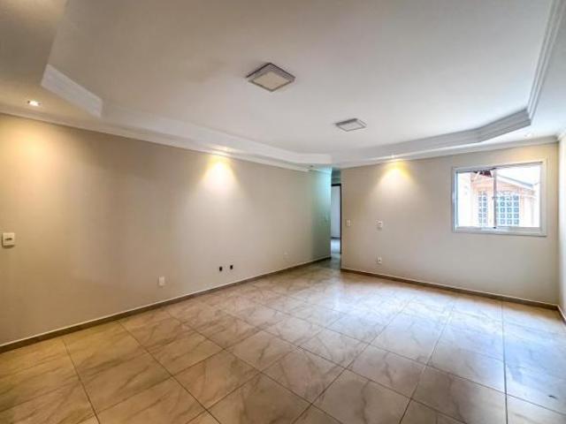 Sobrado para Venda em Indaiatuba, Residencial Monte Verde, 3 dormitórios, 2 suítes, 3 banheiros, 3 v