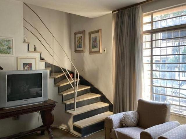Sobrado para venda em Indianópolis com 4 quartos, 235m²