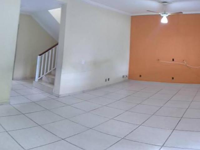 Sobrado para Venda em Itu, Rancho Grande, 3 dormitórios, 1 suíte, 3 banheiros, 2 vagas