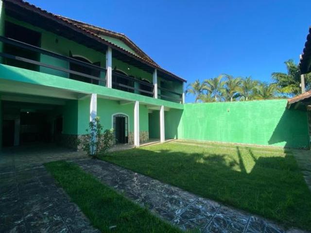 Sobrado para Venda em Itanhaém, Balneário Gaivota, 8 dormitórios, 2 suítes, 4 banheiros, 12 vagas