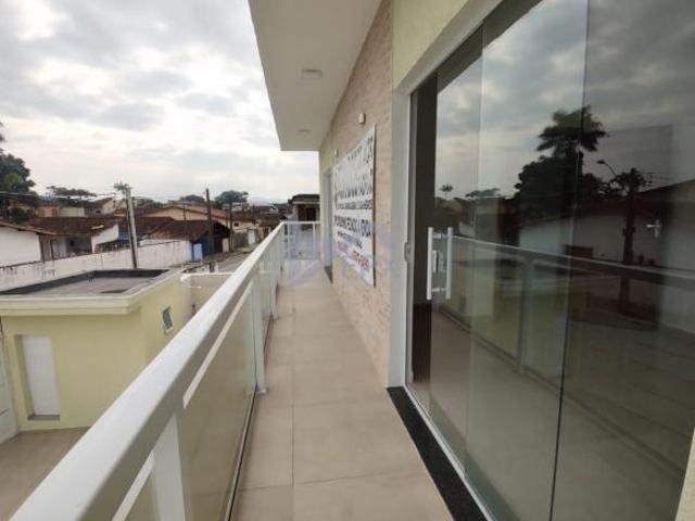 Sobrado para Venda em Itanhaém, Belas Artes, 2 dormitórios, 2 suítes, 1 banheiro, 1 vaga