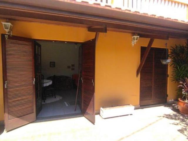 Sobrado para Venda em Itanhaém, Jardim São Fernando, 5 dormitórios, 3 suítes, 2 banheiros, 2 vagas