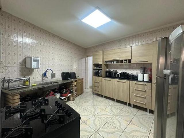 Sobrado para venda em Jardim Maria Estela com 3 quartos, 215m²