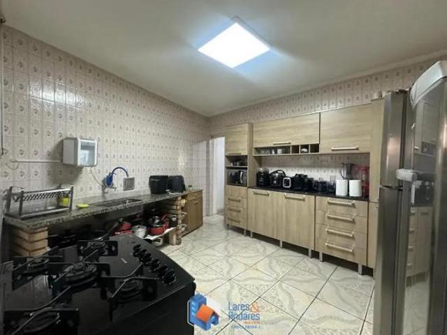 Sobrado para venda em Jardim Maria Estela com 3 quartos, 215m²
