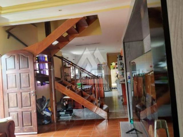 Sobrado para venda em Jardim Miranda D&apos aviz de 247.00m² com 3 Quartos, 1 Suite e 4 Garagens