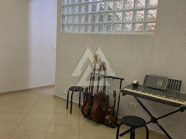 Sobrado para venda em Jardim Nice de 238.00m² com 3 Quartos, 3 Suites e 6 Garagens