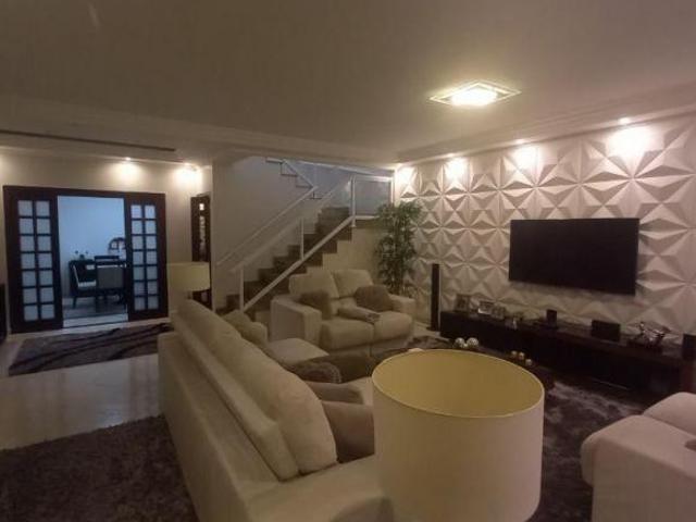 Sobrado para venda em Jardim Nordeste de 480.00m² com 4 Quartos, 3 Suites e 5 Garagens