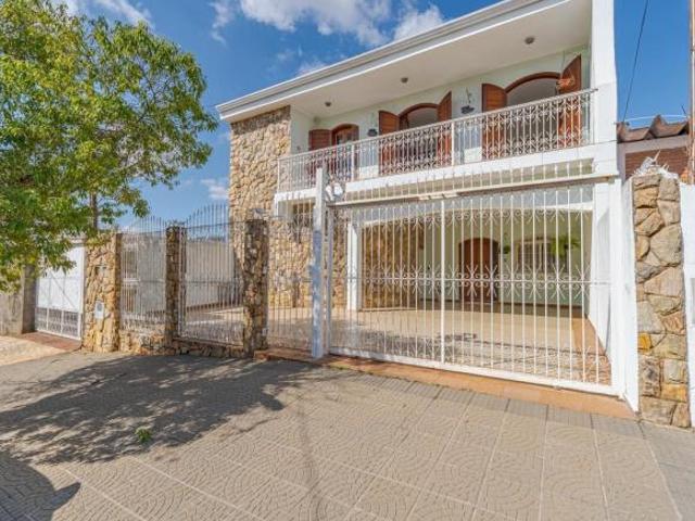 Sobrado para venda em Jardim Nova Europa com 4 quartos, sendo 1 suíte, 248m²