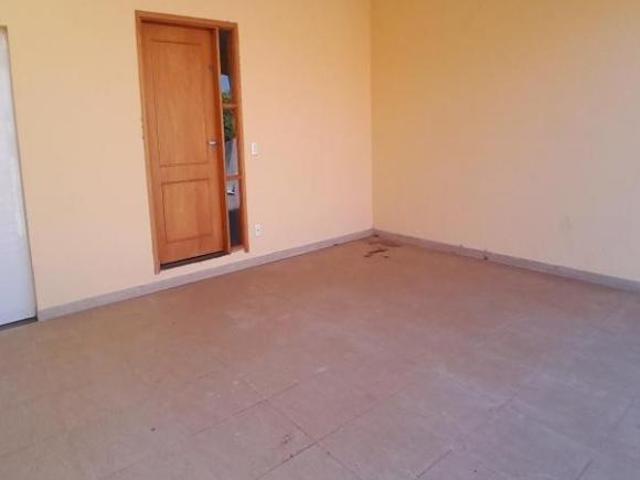 Sobrado para venda em Jardim Nova Santa Paula de 145.00m² com 3 Quartos, 3 Suites e 2 Garagens