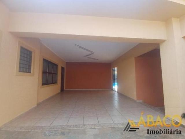 Sobrado para venda em Jardim Nova Santa Paula de 700.00m² com 7 Quartos, 2 Suites e 8 Garagens