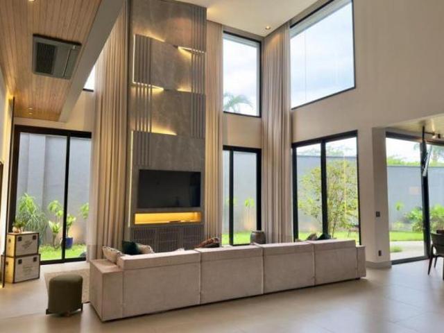 Sobrado para venda em Jardim Olhos D´água I de 480.00m² com 4 Quartos, 4 Suites e 6 Garagens